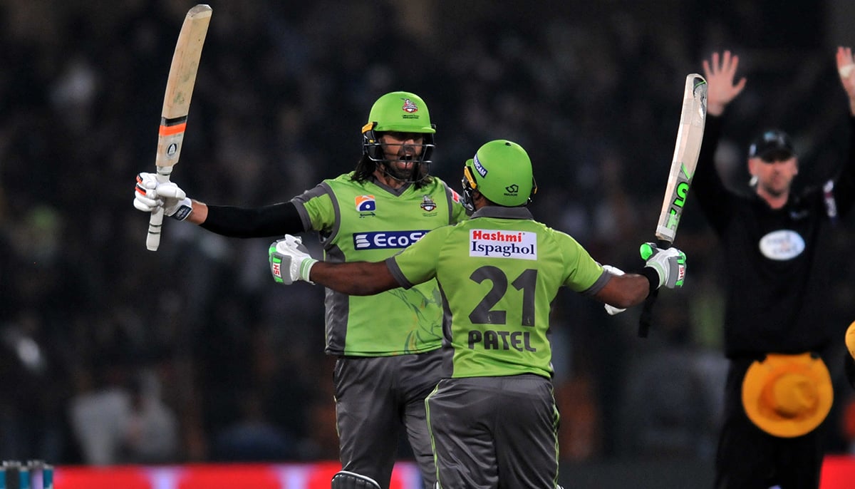 PSL Fan Rant: Lahore Qalandars fans go berserk with third consecutive ...